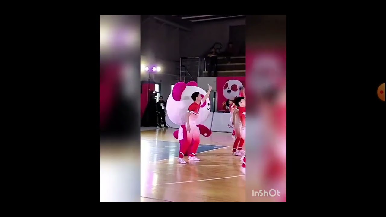 ball free food panda dance - YouTube