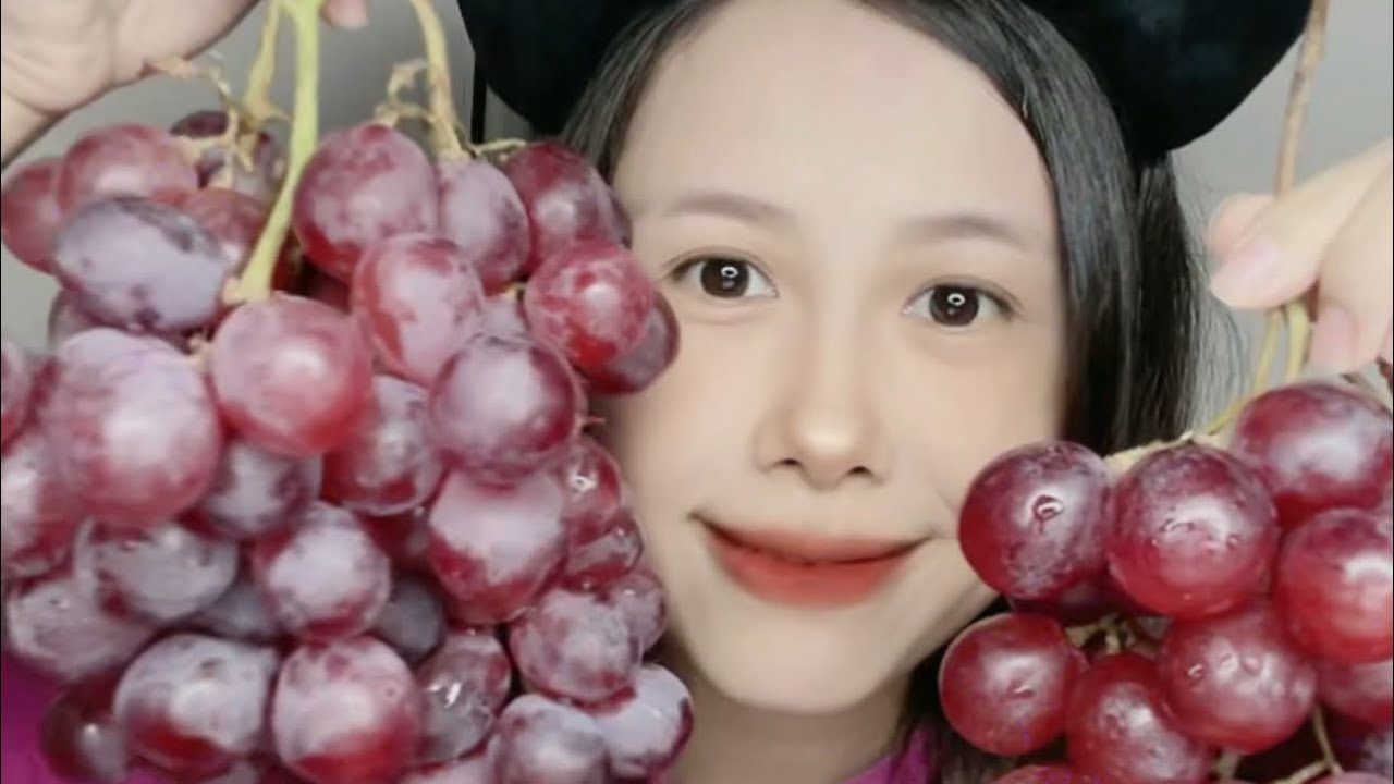 Ching Ching ASMR. Món ăn mà tôi cực kì yêu thích là nho tím siêu ngọt ...