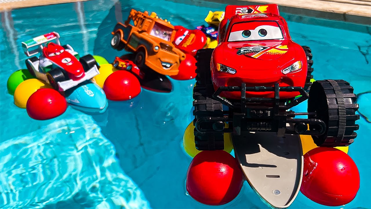 Disney Pixar Cars falling into deep pool, Lightning McQueen, Tow Mater ...