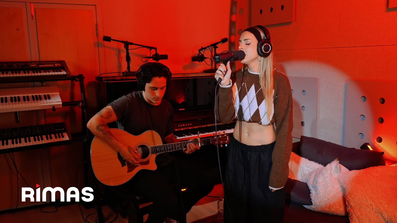 Corina Smith - 7. x100 (Visualizer) | triste pero siempre mami ...