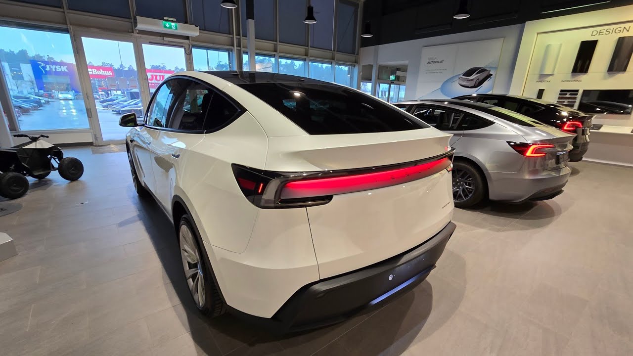 🚀 2025 Tesla Model Y Juniper Long Range RWD – Full Visual Review ...