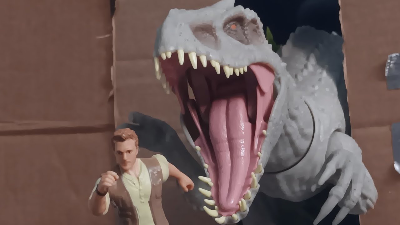 Jurassic World/Indominous rex break out scene💥💢💥💢💥 - YouTube