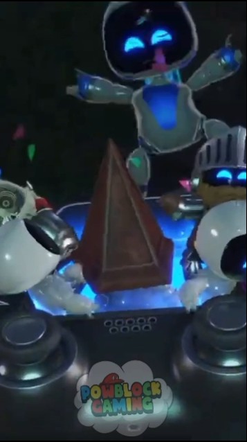 Astro Bot Meets Pyramid Head! #shorts - YouTube