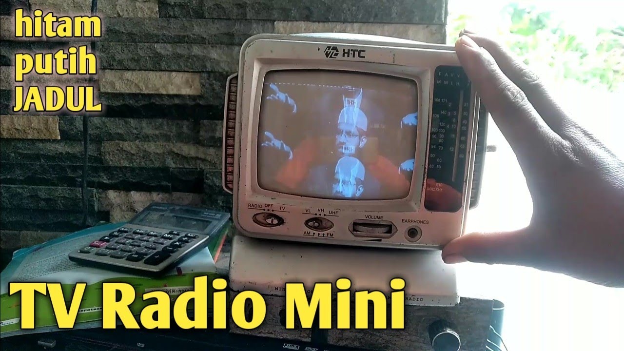 TV MINI PORTABLE merk HTC || Review Barang Rosok Unik jadul. - YouTube