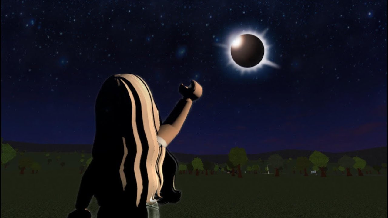 Bloxburg SOLAR ECLIPSE 2024 Bloxburg RP - YouTube