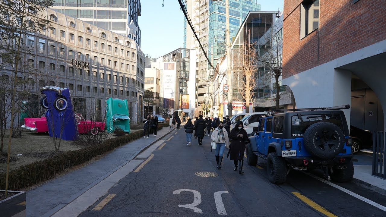 Seongsu-dong Cafe Street, the streets are crowded even in winter🔥☕️ ...