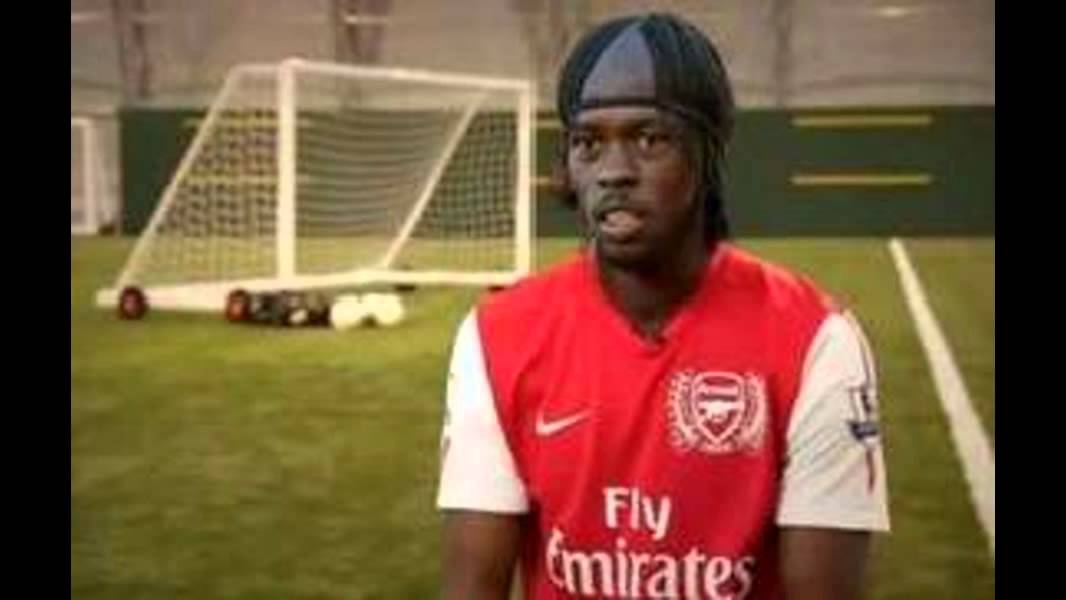 Top 10 funny footballers - YouTube