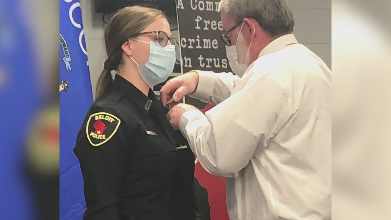 Beloit Police Department swears in new patrol officer - YouTube