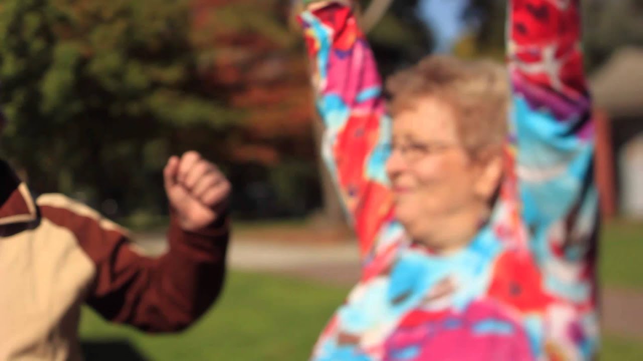 Laughter Club Ferntree Gully Lynette Mitchell - YouTube