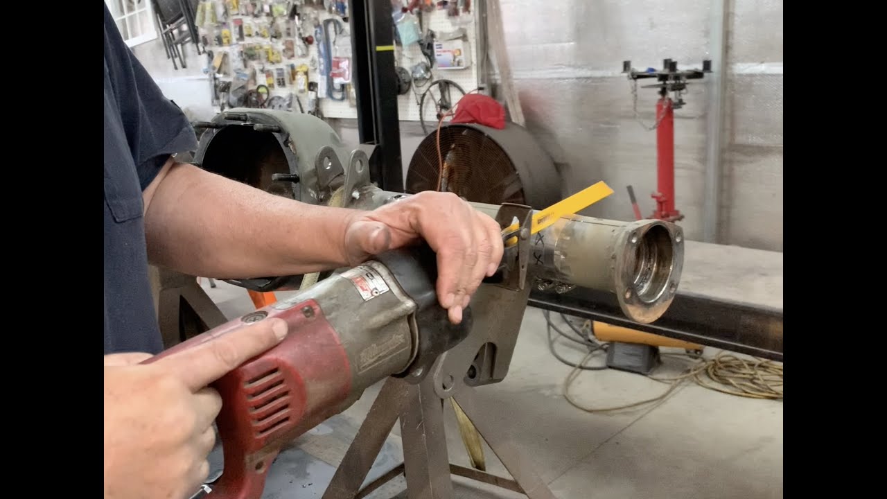 Model A Coupe Hotrod Build Pt 17 Narrowing The Rear End - YouTube