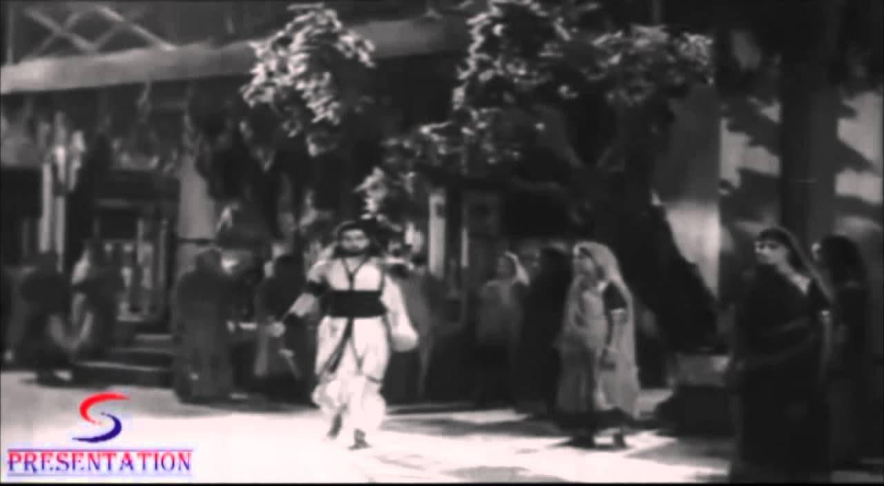 Aaj Yahaan Kyon Andhkaar Hai - Mohammed Rafi - MAYA MACHINDRA - Raaj ...