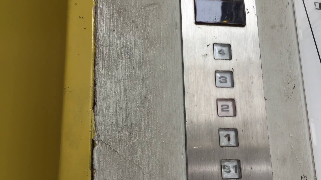 Old HITACHI Cargo lift - Golden Landmark Shopping Complex - YouTube