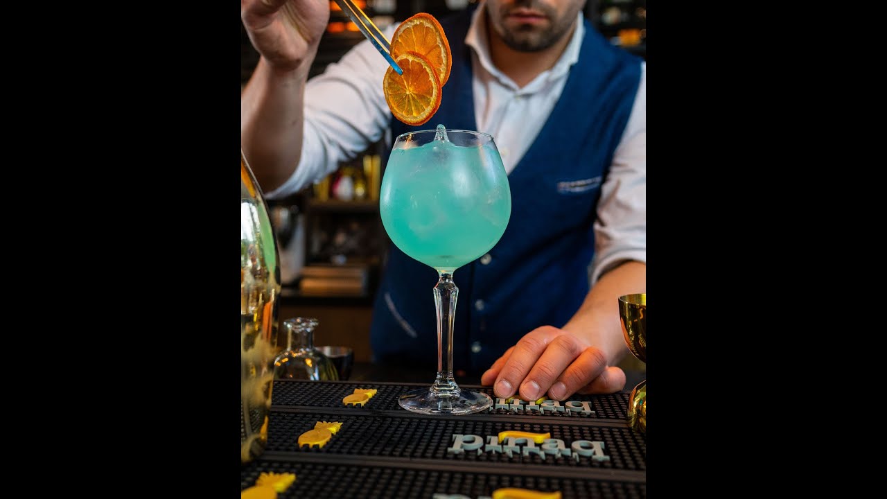 Piñaq Blue Spritz (Full recipe in description) - YouTube