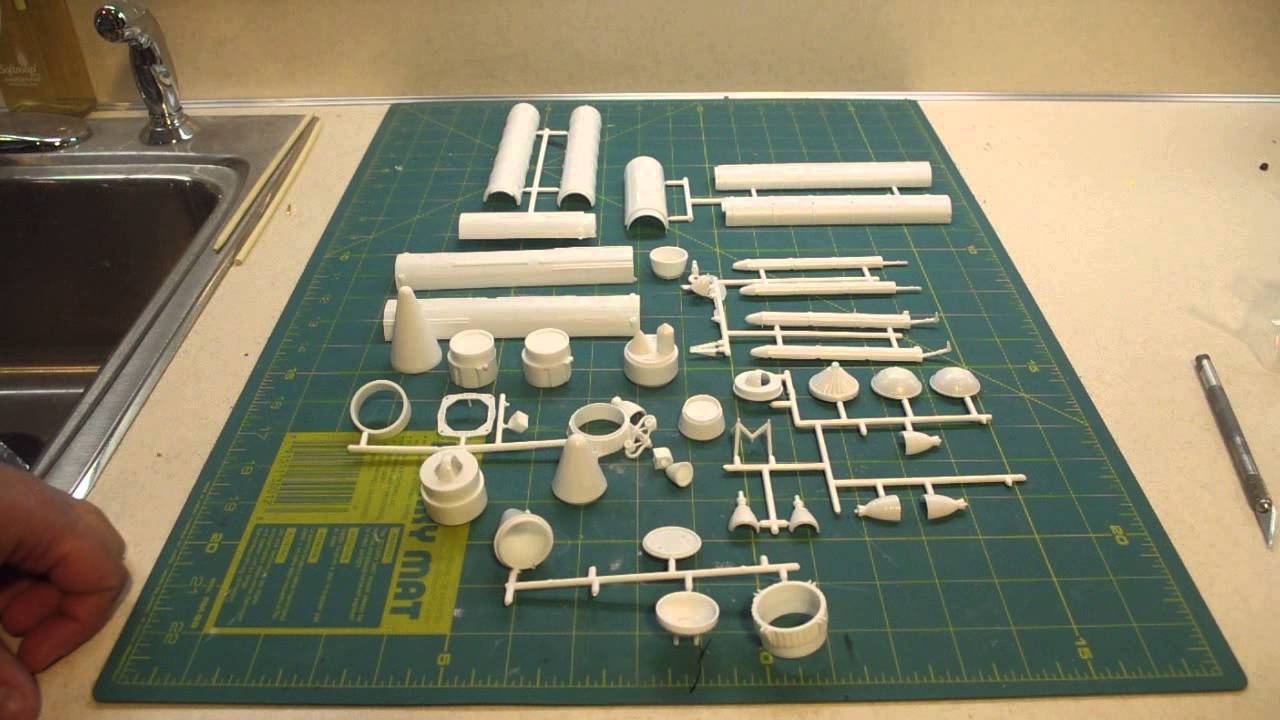 Kit review: MPC 1/100 Titan IIIC and Vostok rocket model kits from ...
