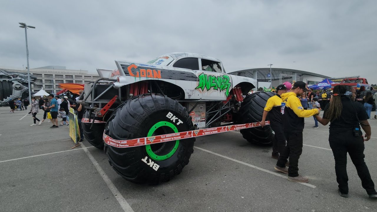 Monster jam World finals Pit Party, Los Angeles CA - YouTube
