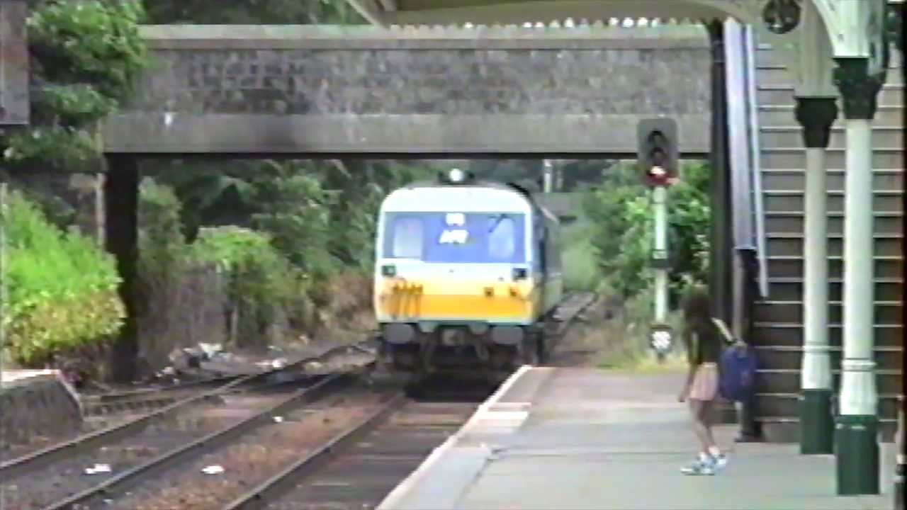NIR 80 Class - 98 at Lisburn - 1995 - YouTube