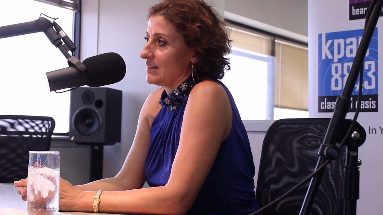 Syrian-born singer Zein Al-Jundi talks about her life and career - YouTube
