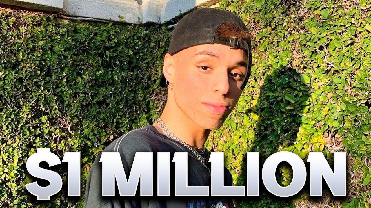 How Much Money Larray Makes On YouTube - YouTube