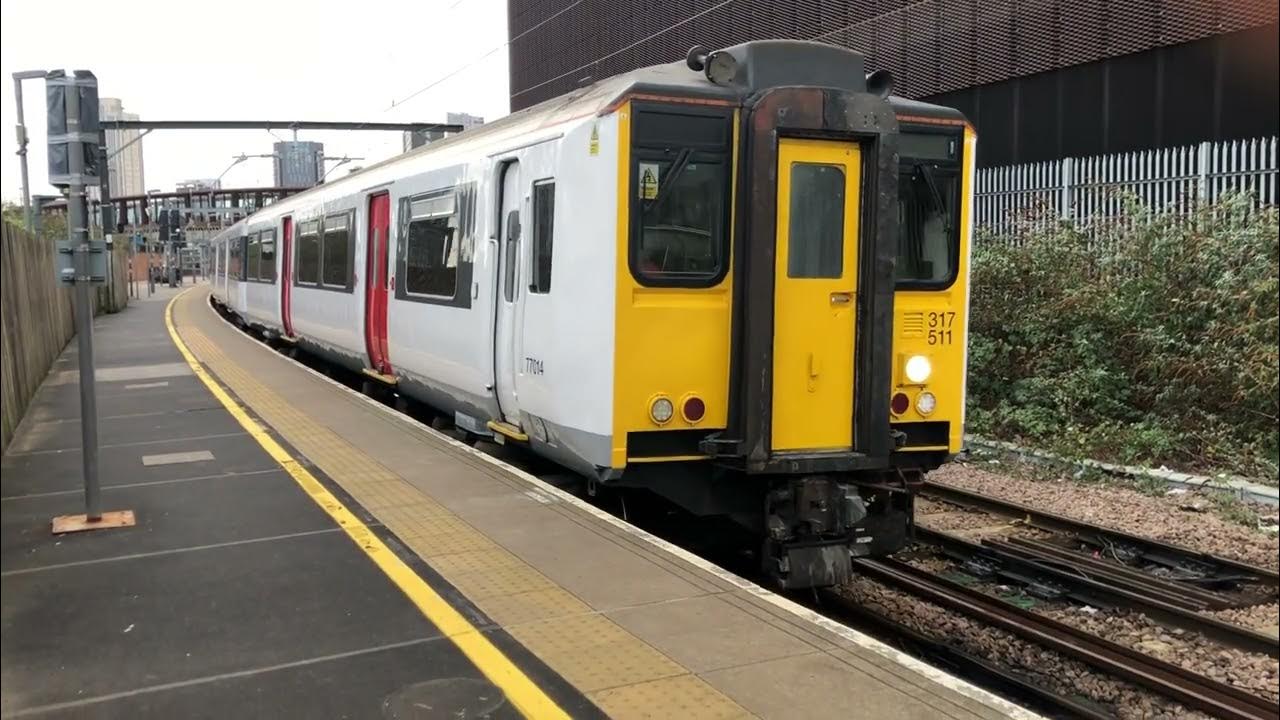 Greater Anglia Class 317 departs Stratford with a 2 tone horn (17 Feb 22) - YouTube