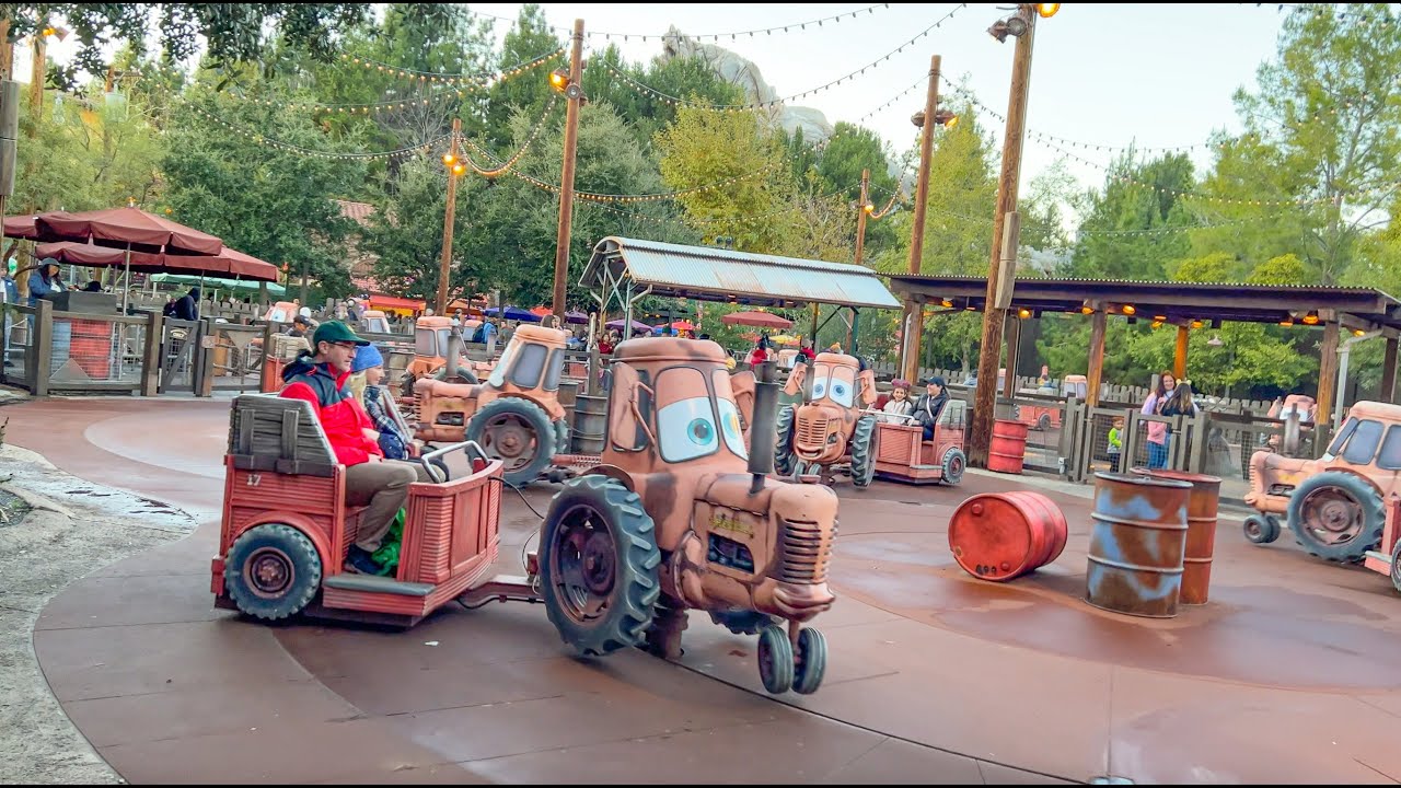Mater’s Junkyard Jamboree Disney’s California Adventure - Ride POV ...