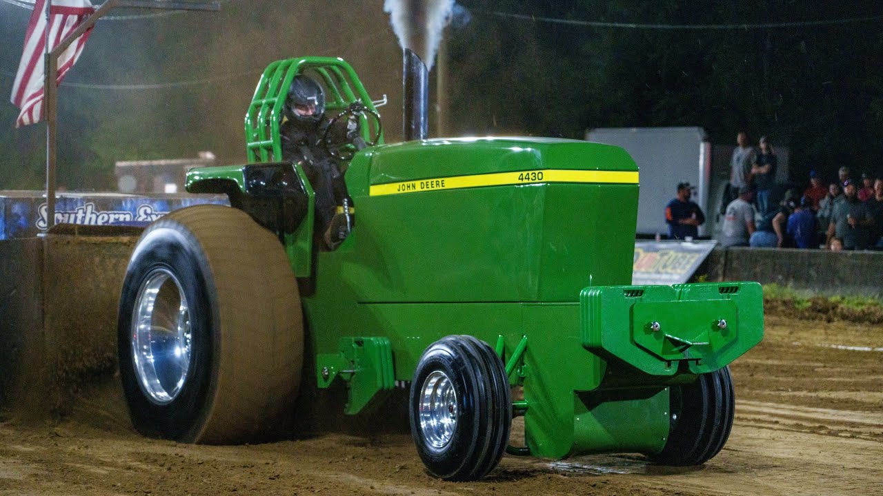 Tractor Pulling 2025: Light-Limited Pro Tractors. Falmouth, KY. Battle ...