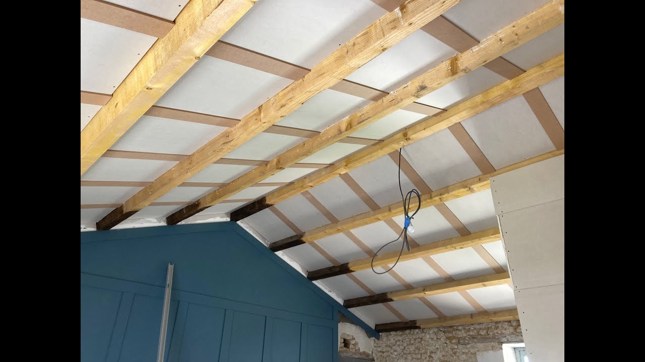 Ceiling panelling is completed, and I start to dry line the new wall ...