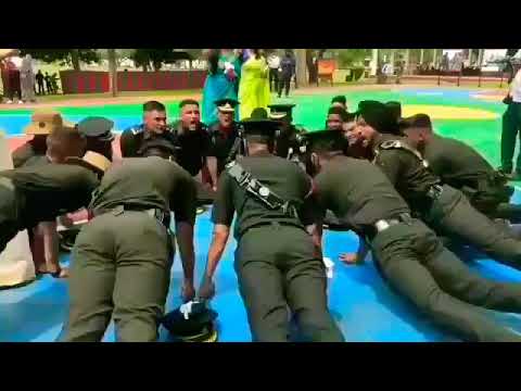 Army push ups - YouTube