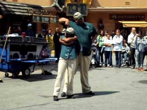 Universal Studios Employees Dancing - YouTube