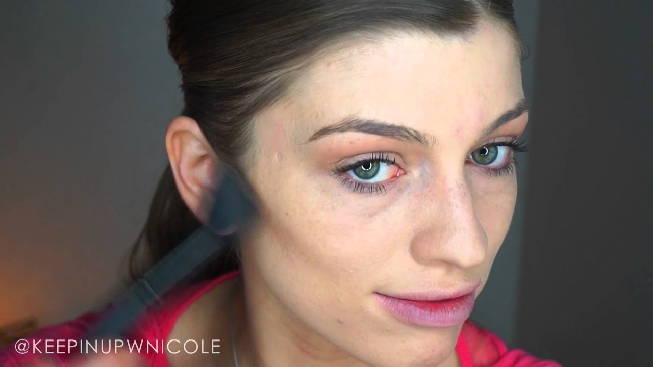 Quick & Easy 5 Minute Makeup Tutorial - YouTube