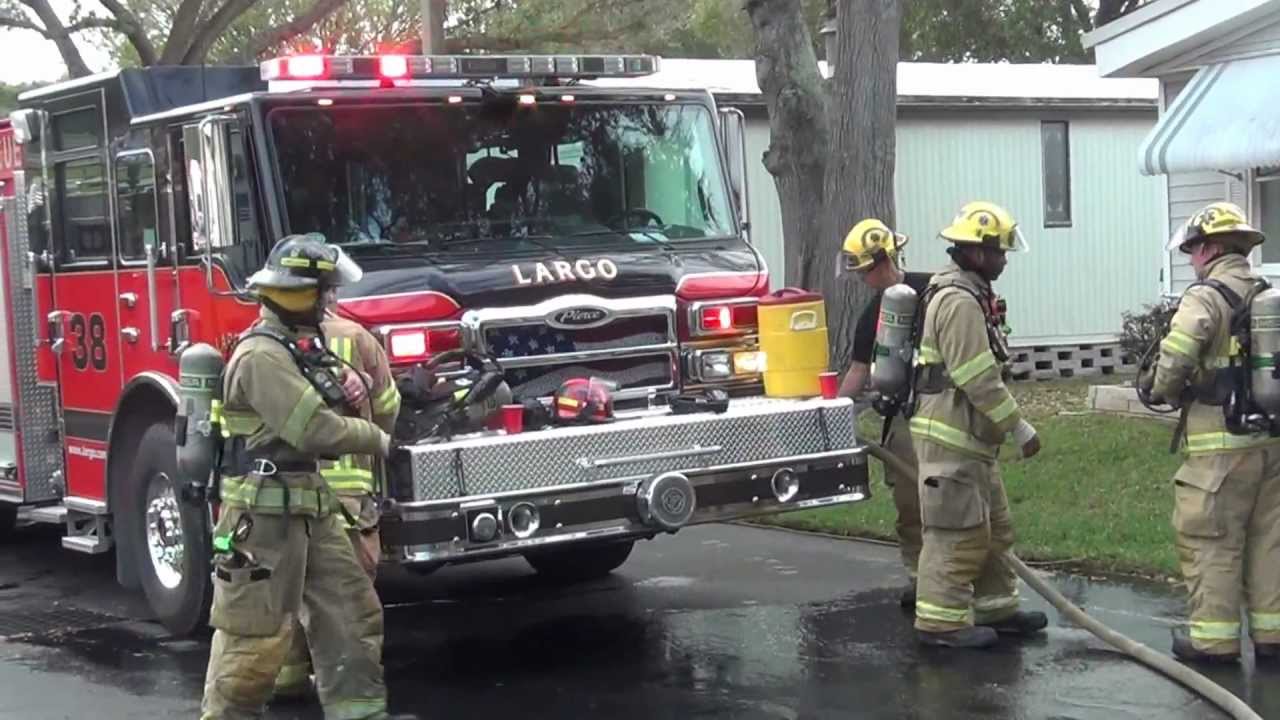 Largo Fire Rescue Truck 42 - YouTube