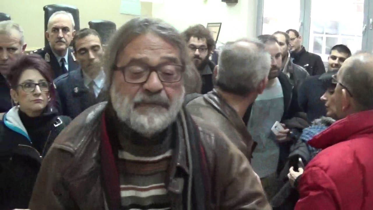 ΠΛΕΙΣΤΗΡΙΑΣΜΟΙ ΣΤΟΠ ΜΕ ΠΟΛΙΤΙΚΗ ΛΑΪΚΗ ΑΠΟΦΑΣΗ - YouTube