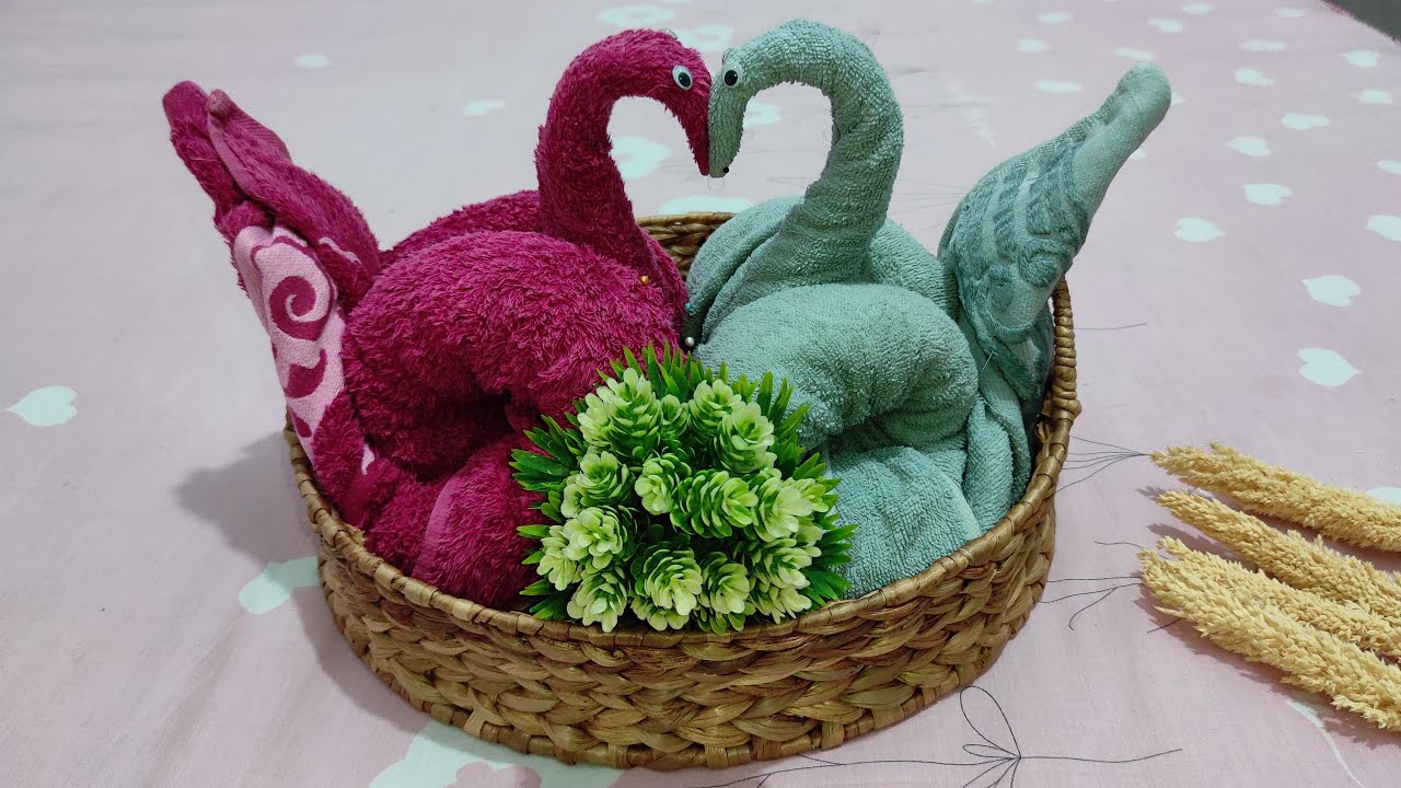 Tutorial Hantaran Handuk Bentuk Angsa | Folding Towel Art | Swan ...