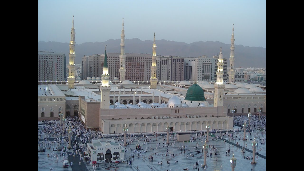 Emotional Naat Yeh Duniya Ek Samandar Hai Magar Sahil Madina Hai - YouTube