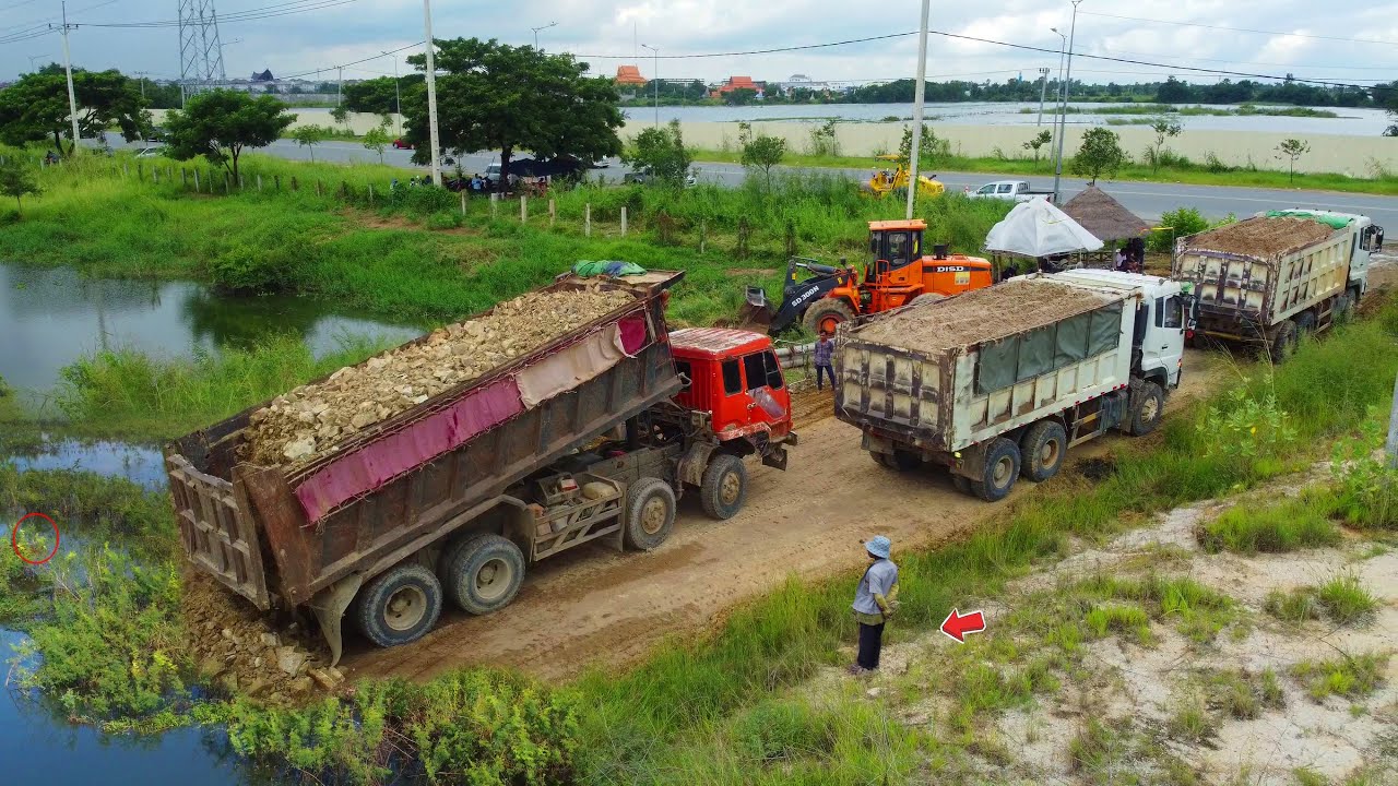 Early Operation How Dozer SHANTUI Take Over this Landfill & Nail it ...