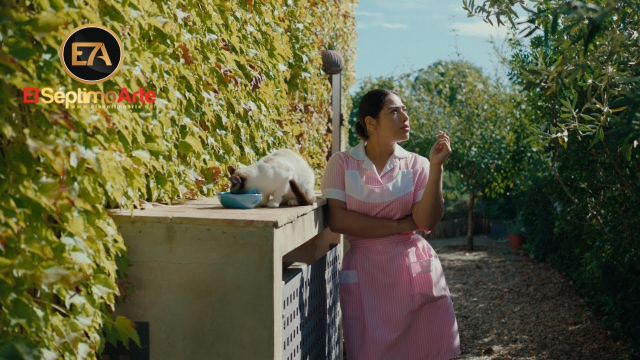 Calladita - Tráiler (HD) - YouTube