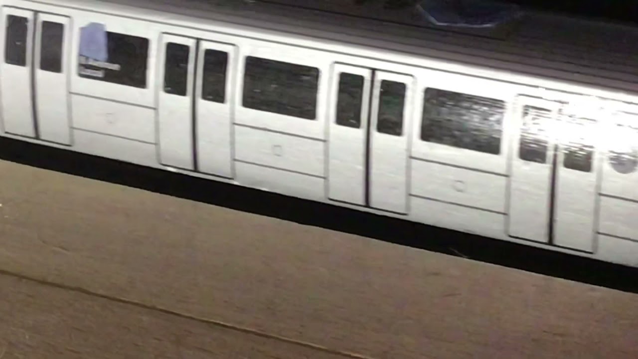 R160 E trains Arrived in Queens plaza Subway stations (Munipals) - YouTube