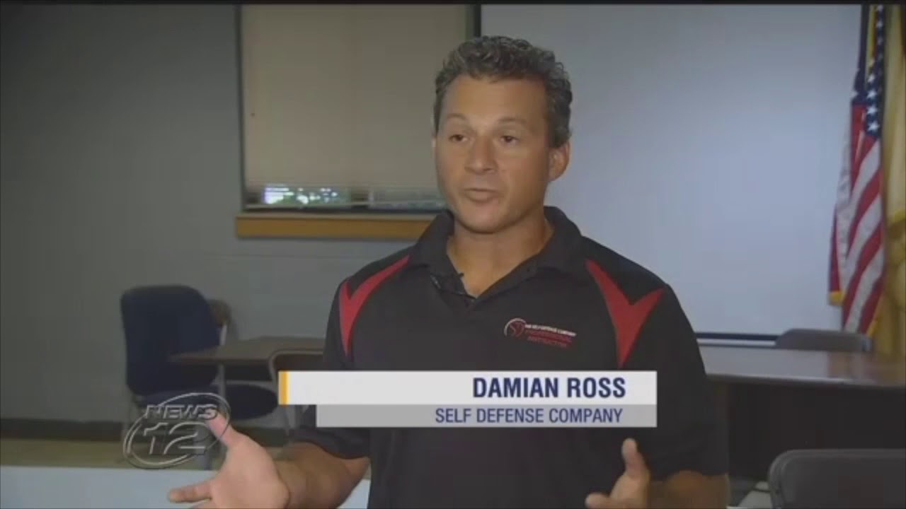 News 12 Bodyguard Switchblade Bulletproof Backpack - YouTube