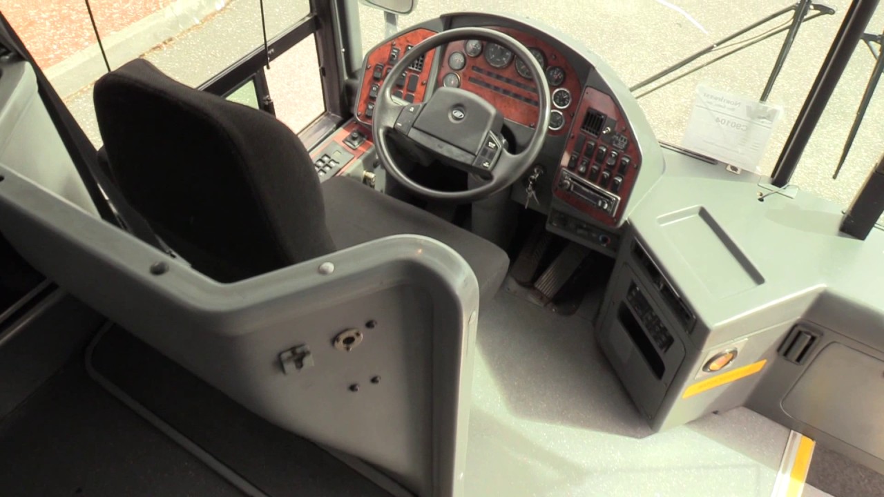 2002 MCI F-3500 36 Passenger - C90104 - YouTube