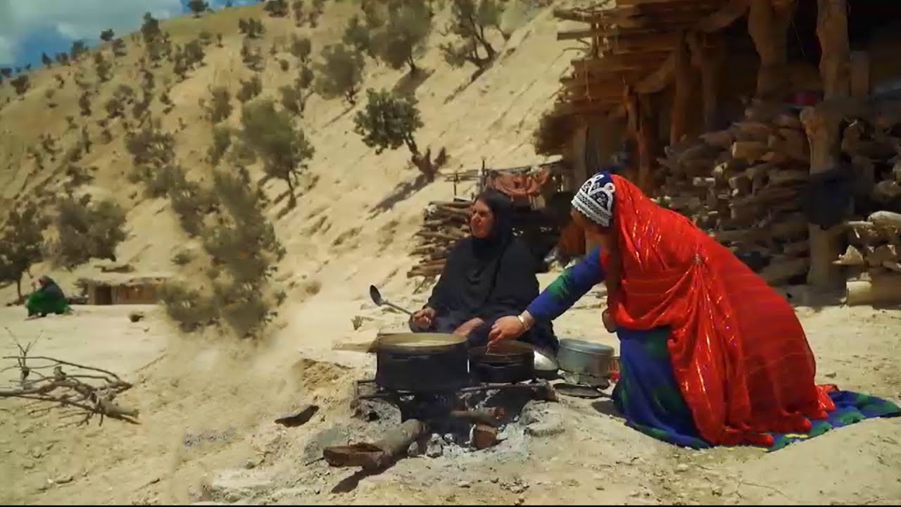 The simple and beautiful life of nomadic girls - nomadic life of IRAN ...