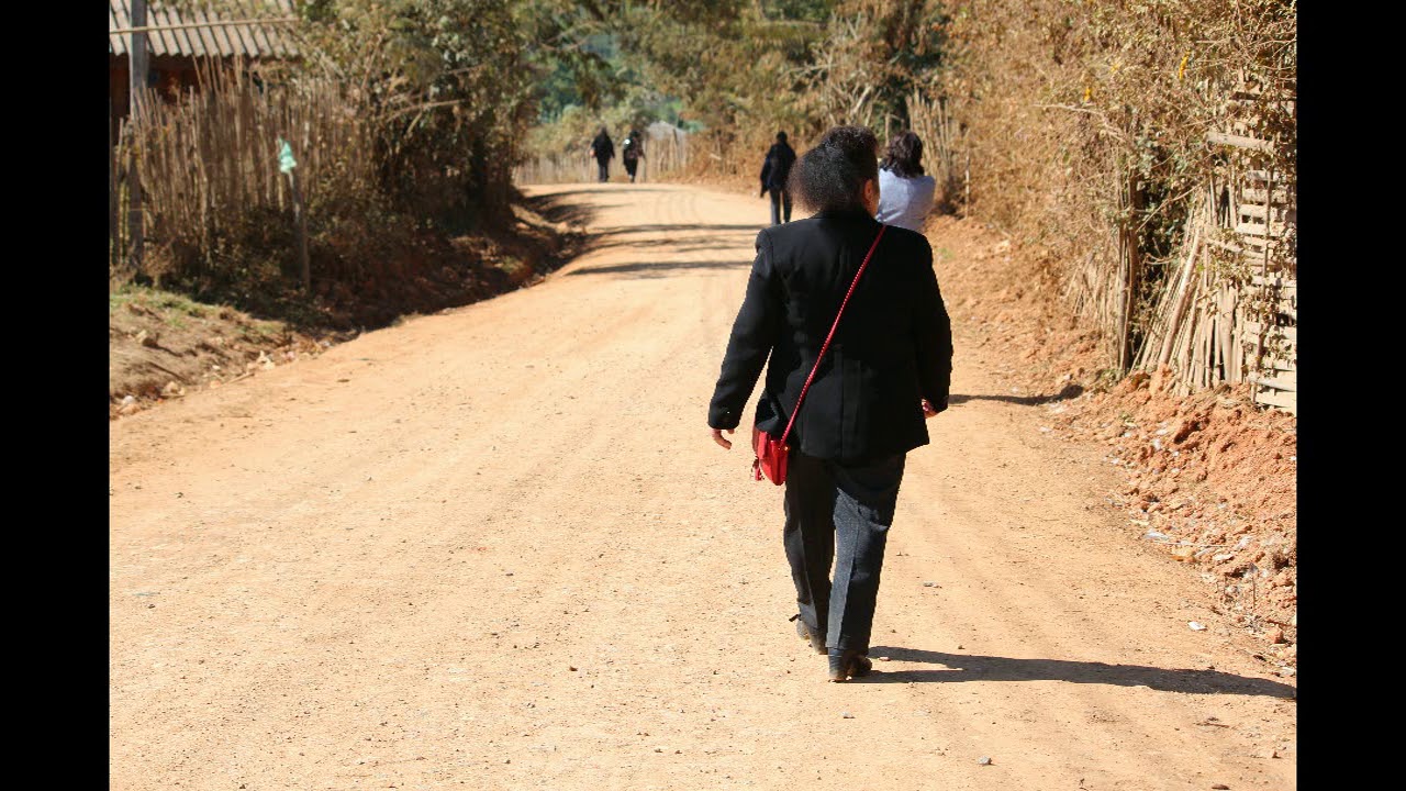 Hmong Song - Looj Ceeb - YouTube