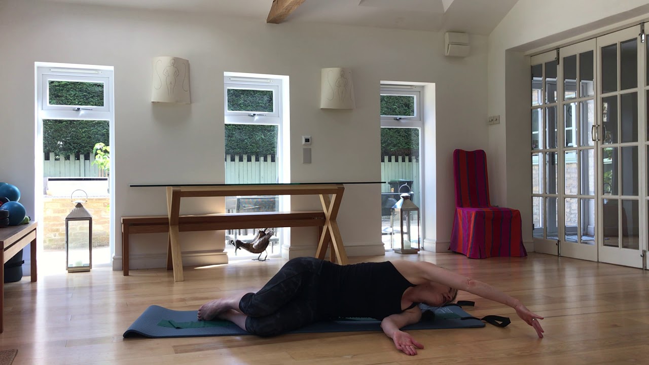 Flex band stretch - YouTube