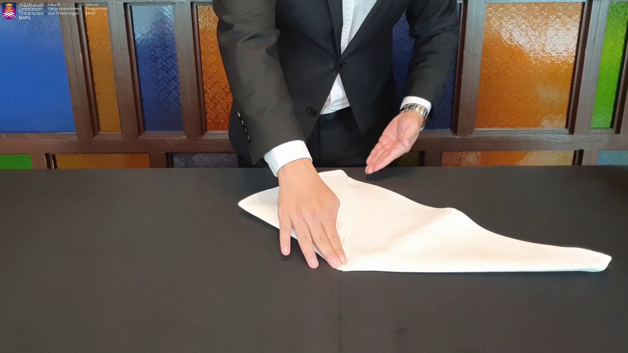 Napkin Folding - Pyramid - YouTube