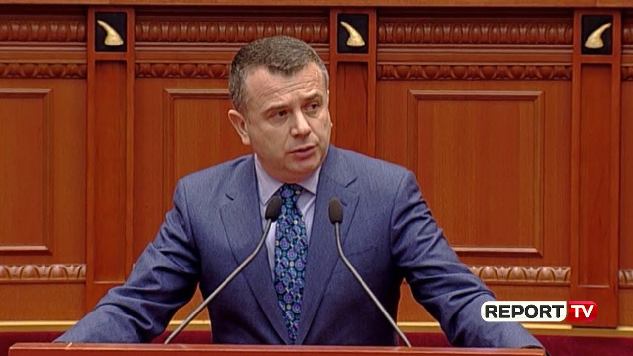 'Ç'a ka ndodhur Monika'?/ Balla 'thumbon' Kryemadhin në Kuvend ...