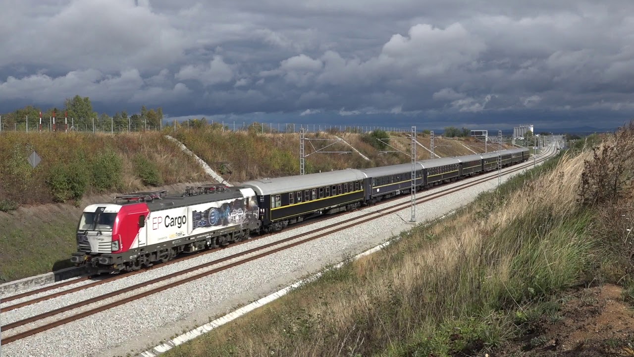 B&B BLUE TRAIN - YouTube