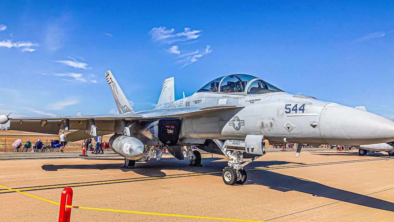 Static Display at the 2022 Alliance Air Show! - YouTube