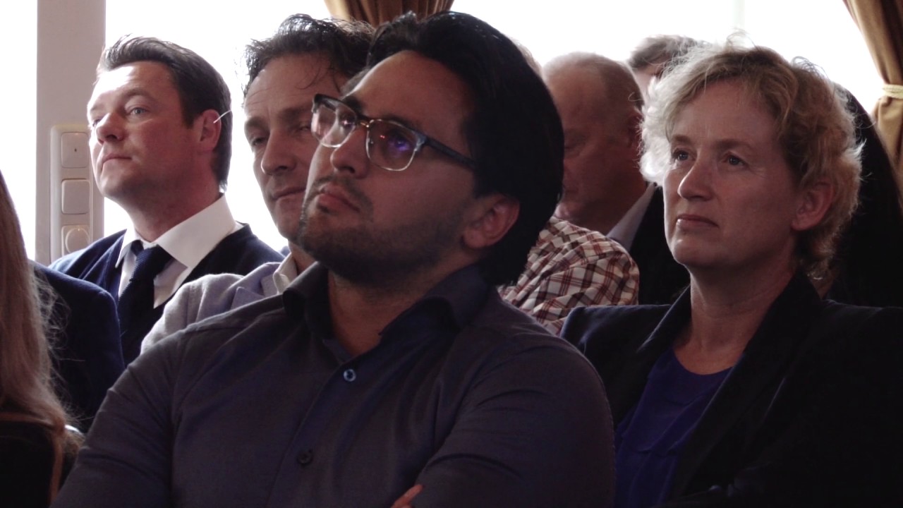 Pitching on Stage @ Gimbrère Theater - YouTube