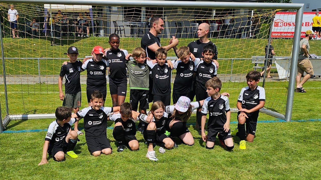 Last Football Game Of The Year - YouTube