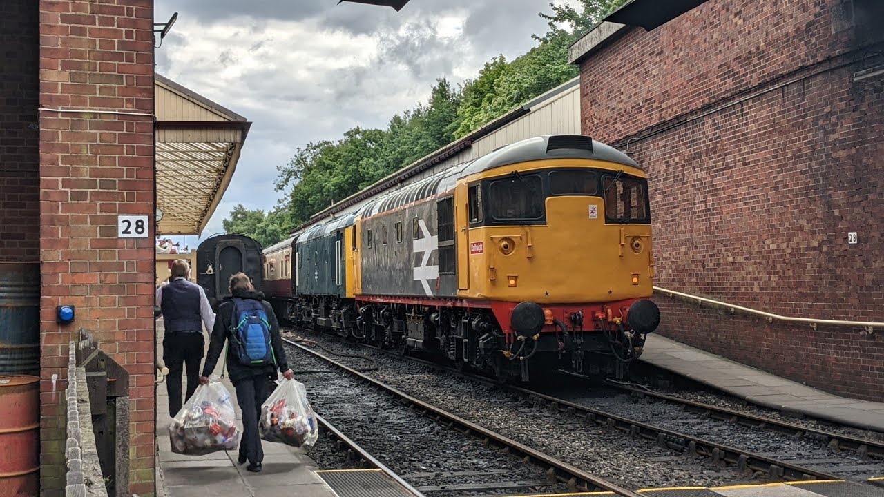 class 26 and 25 26007 and 25279 depart bury Bolton street on the 03.07. ...