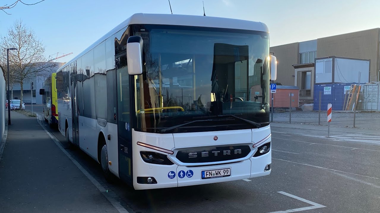 Im Setra S515 LE als Bus 700 auf der Fähre mit max. 90 km/h von ...