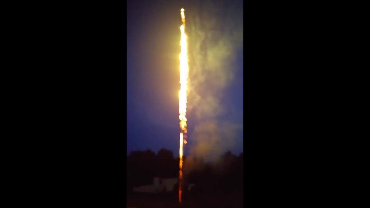EMERALD PYRAMID by Rocket Fireworks (Toronto, Canada) - YouTube